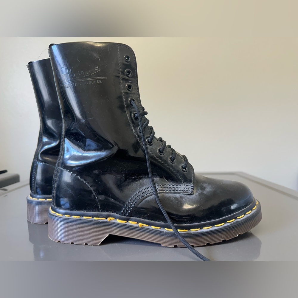 Rare Vintage Doc Martens Size 9 Made In England - Gem